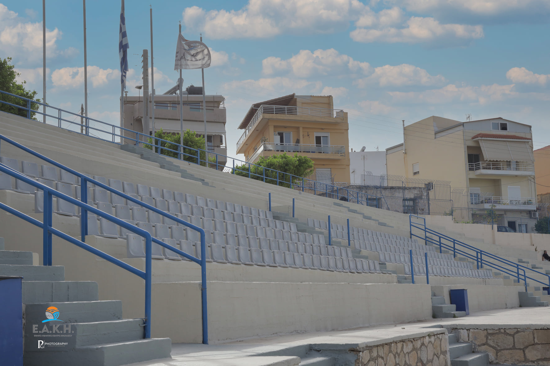 Νέα καθίσματα στο Στάδιο Ελευθερίας