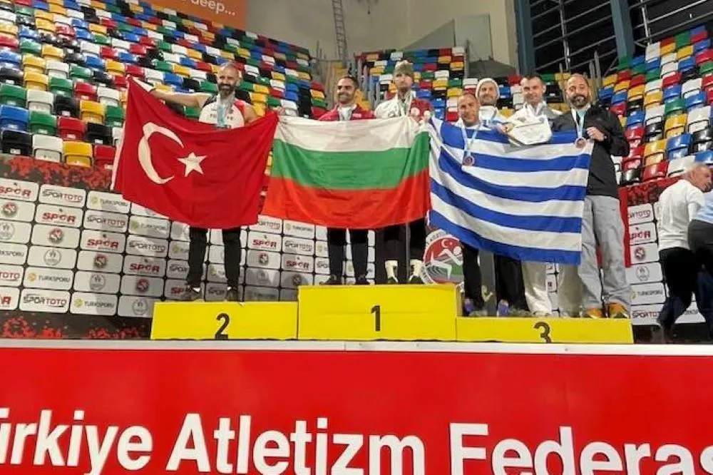 Εξαιρετική παρουσία της Ελλάδας στο Βαλκανικό πρωτάθλημα κλειστού ...